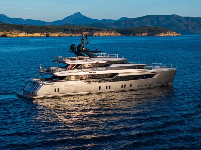 PANDION PEARL yacht for sale (Sanlorenzo, 44.5m, 2021)